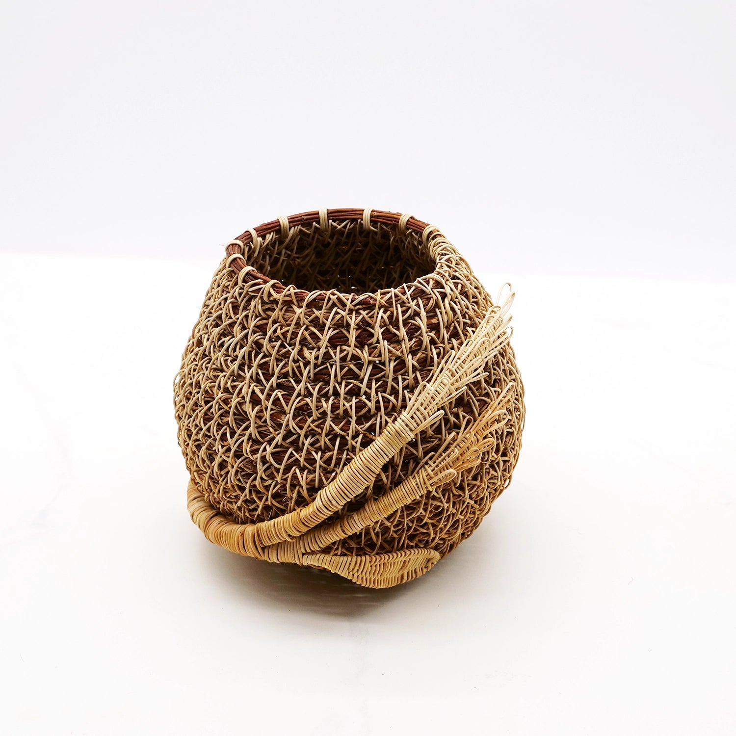 Anne McCauley 6" Wheat Honeysuckle Basket | Southern Crafted